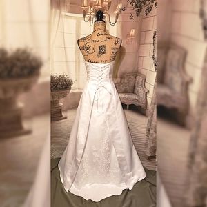 Night Scene | Dresses | Night Scene White Satin Strapless Gown 516 Nwt ...